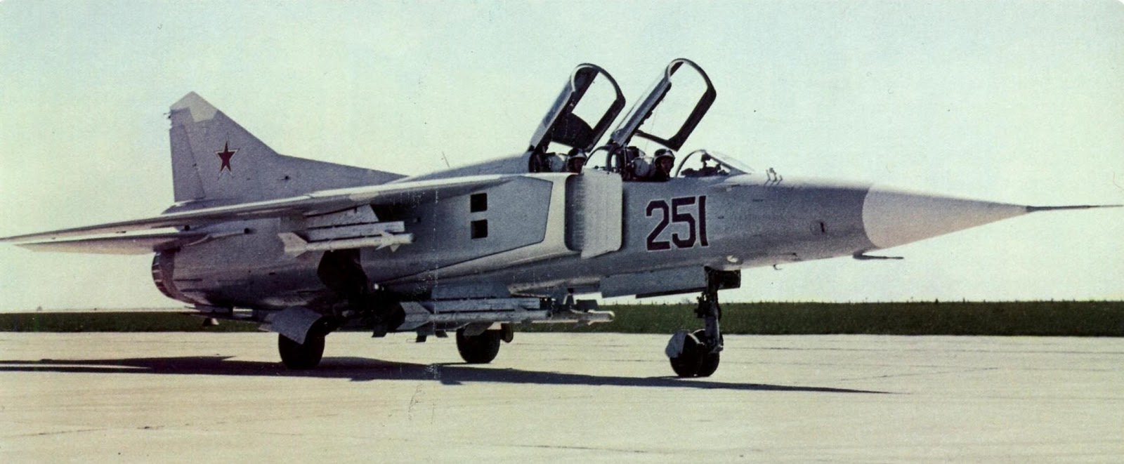 Mikoyan-Gourevitch MiG-23 (OTAN : Flogger)