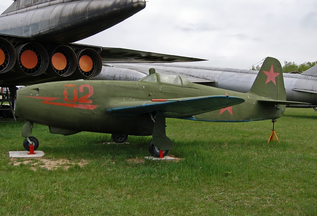 Yakovlev Yak-17 Feather soviétique