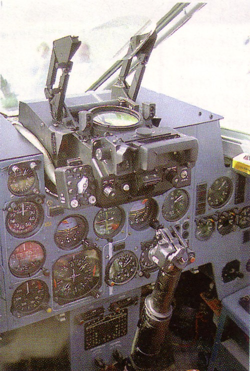 Iliouchine Il-102 - Cockpit