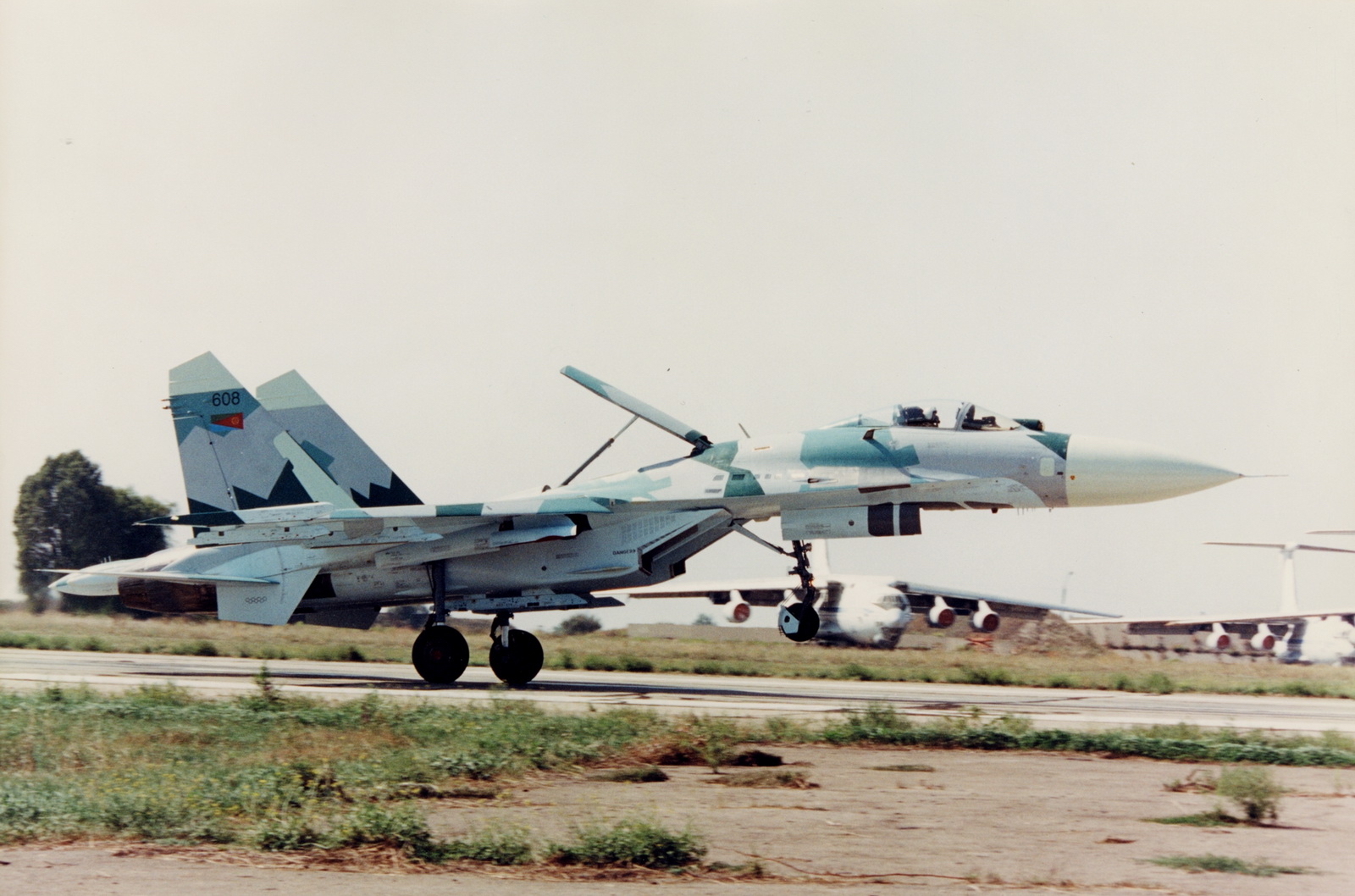 Sukhoï Su-27 (OTAN : Flanker)